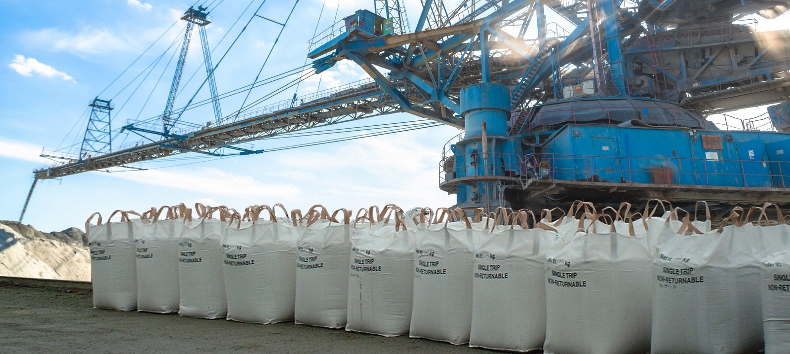 MAJOR CONFECTIONER SELECTS MINIBULK AS CANADIAN SUPPLIER